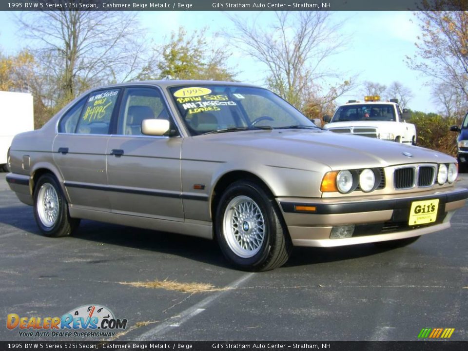 1995 BMW 5 Series 525i Sedan Cashmere Beige Metallic / Beige Photo #9 | DealerRevs.com